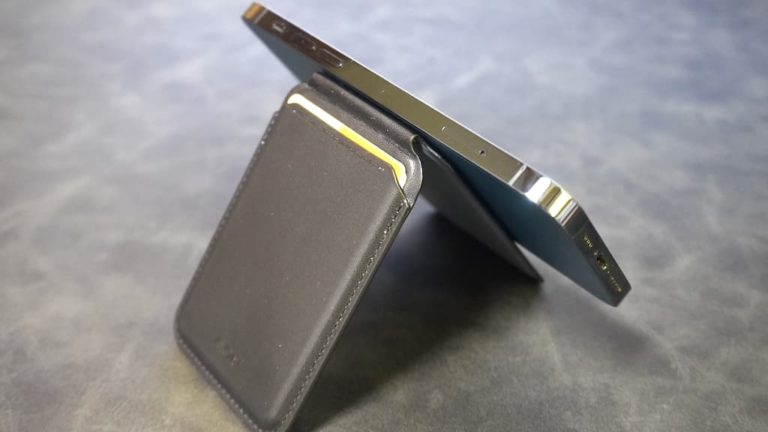 MOFT：FLASH Wallet&Standをレビュー｜MagSafe対応の2つ折りスタンドは交通系ICカードの提示にピッタリ！