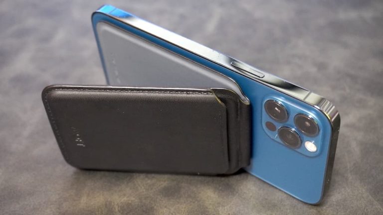 MOFT：FLASH Wallet&Standをレビュー｜MagSafe対応の2つ折りスタンドは交通系ICカードの提示にピッタリ！